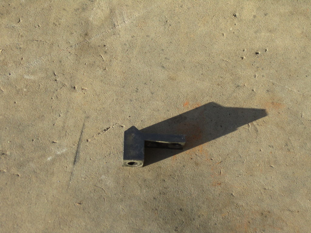 DAF bracket – khaki.co.uk